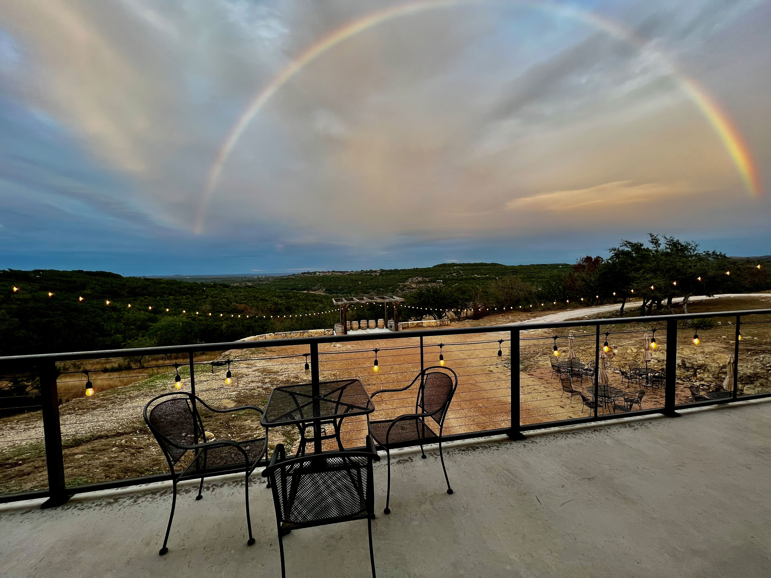 Home - Hawk's Shadow Winery